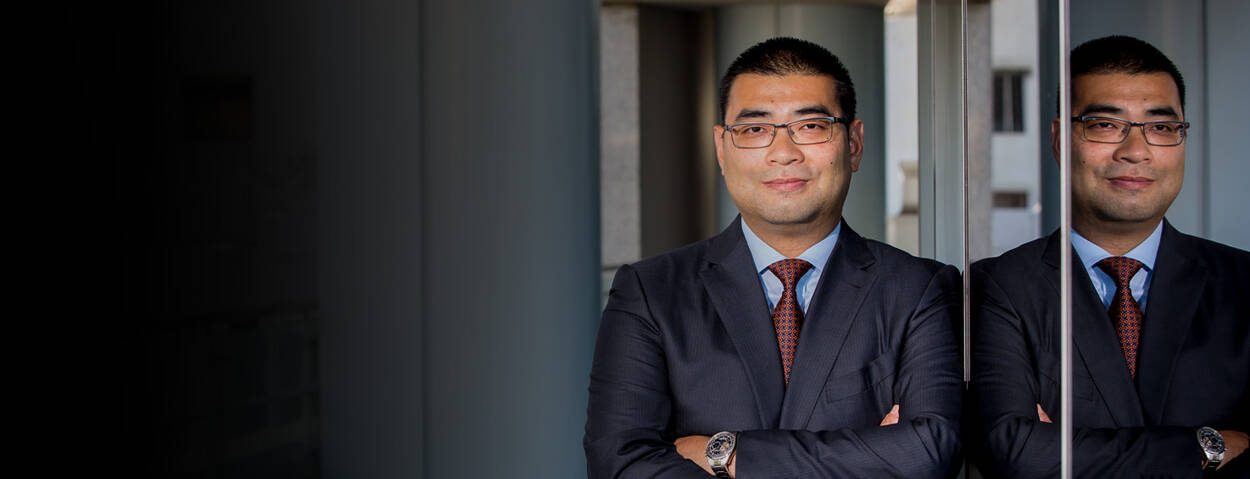 About Dr Ying Li Dr Ying Li